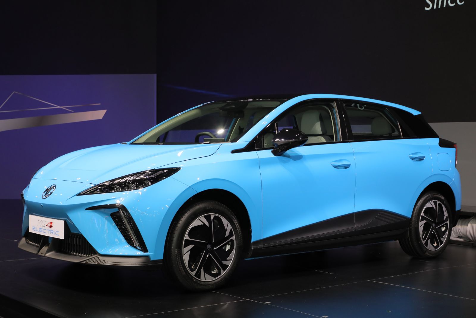 MG ชูไฮไลท์เด่น เปิดราคา NEW MG4 ELECTRIC ในงาน Motor Expo 2022 | AUTODEFT ข่าวรถยนต์ รีวิวรถ รถ ...